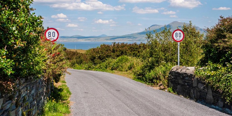 Tips for driving in Ireland - Car Pro